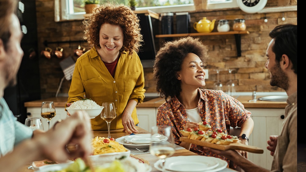 Excellent Reasons Why People Go For Restaurant Food - loriannsfoodandfam